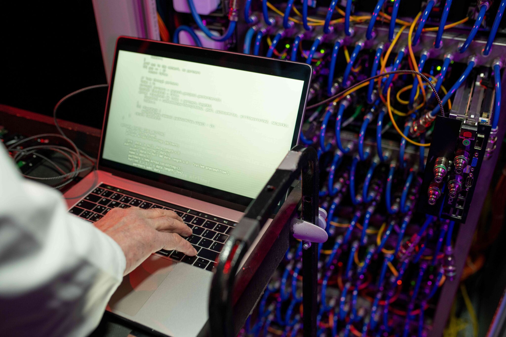 Pengenalan IPv4: Fungsi, Kelebihan, Kekurangan, dan Jenisnya